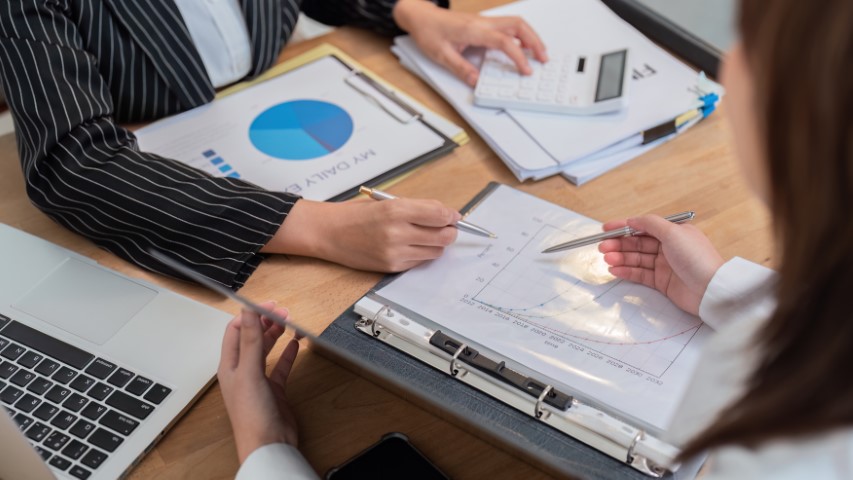 How Do Auditors Assess Managerial Competence Following Internal Control ...